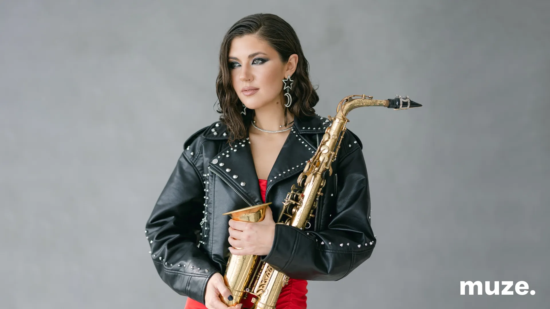 Exceptional Female saxophone artist | Muze Entertainment